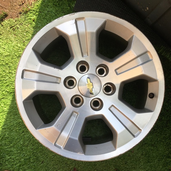 Other | Chevrolet Silverado 150 Wheel Silver Rims | Poshmark